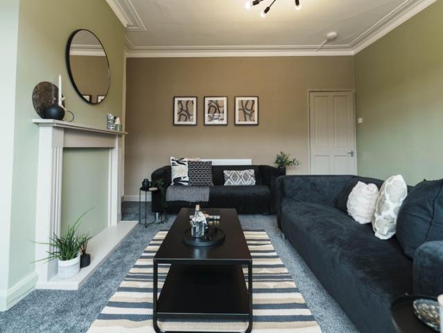 Room at Back Salisbury View, Leeds