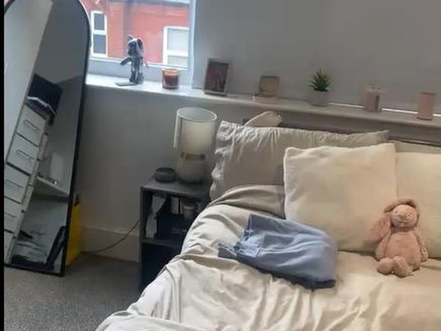 Room at Back Stanmore Place, Leeds