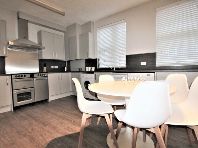Room at Back Stanmore Place, Leeds