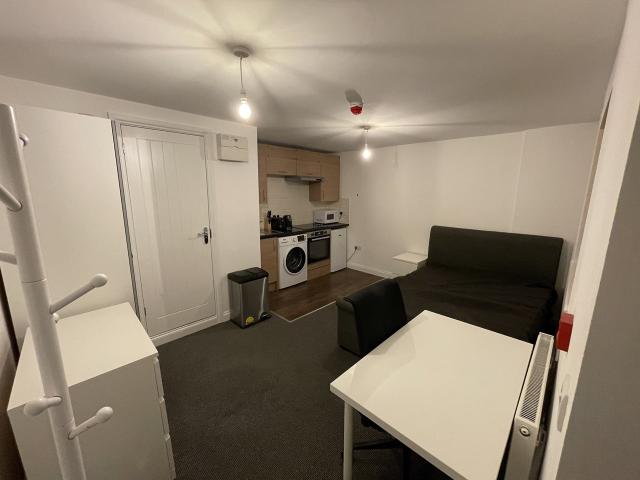 Room at Back Street, Biggleswade