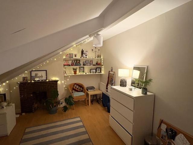 Room at Back Rochester Terrace, Leeds
