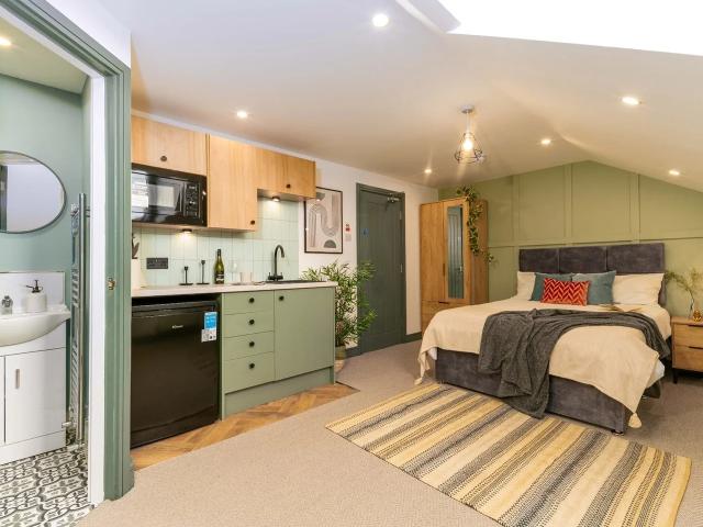 Room at Back Walmersley Road East, Bury