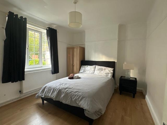 Room at Babington Road, Greater London