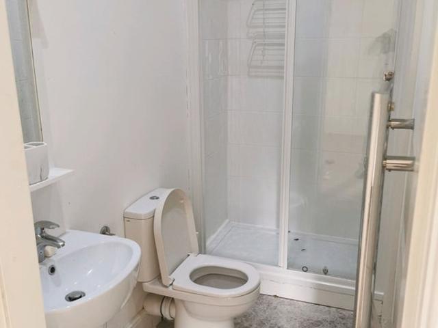 Room at Babylon Lane, Chorley
