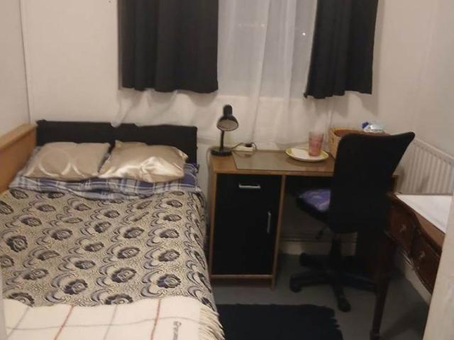 Room at Bakers Hill, Greater London
