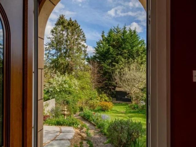 Room at Bailbrook Lane, Bath