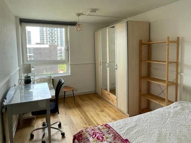 Room at Balmes Road, Greater London