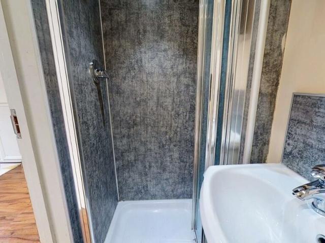 Room at Balmoral Road, Greater London