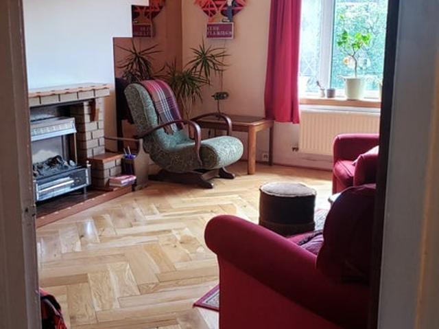 Room at Balcarres Avenue, Glasgow