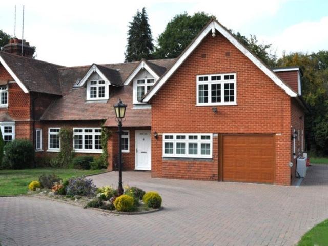 Room at Balcombe Road, Crawley