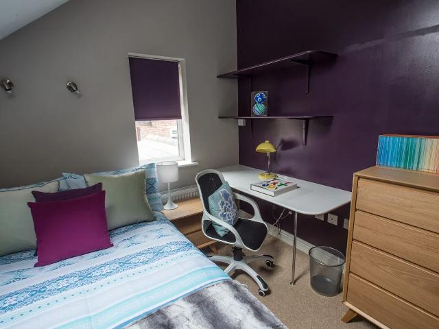 Room at Balfour Road, Nottingham