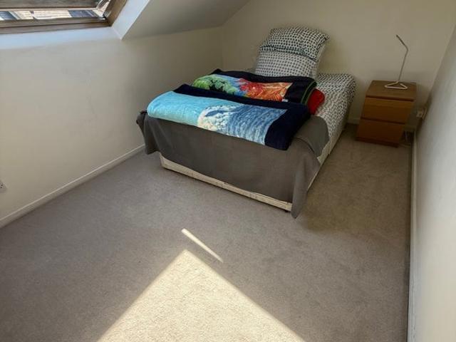 Room at Ballater Road, Greater London