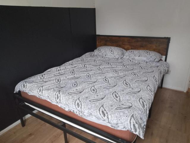 Room at Bamburg Close, Great Oakley