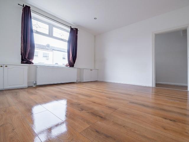 Room at Bankfoot Road, Greater London