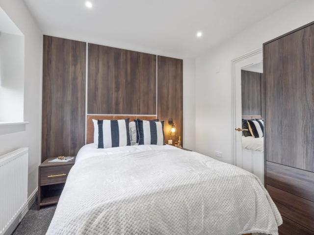 Room at Banks Road, Wainscott