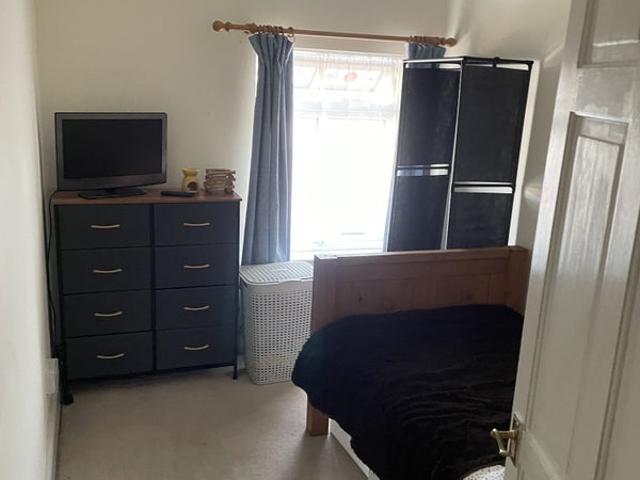 Room at Bankside Road, Bristol