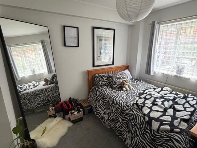 Room at Basingdon Way, Greater London