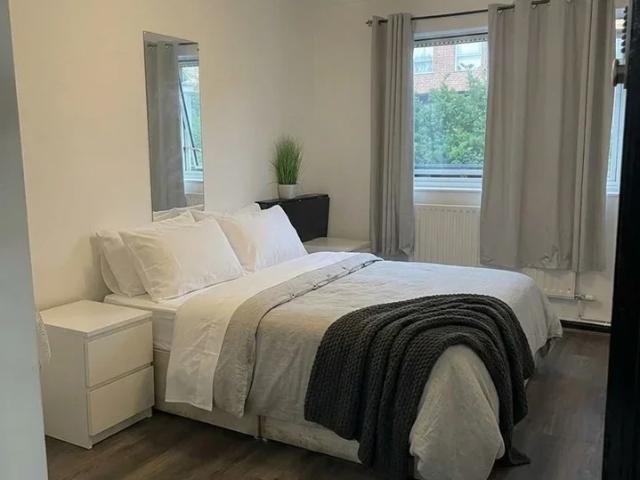 Room at Barnardo Gardens, Greater London