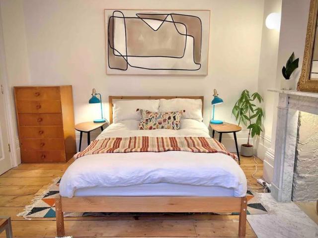 Room at Barnsbury Street, Greater London