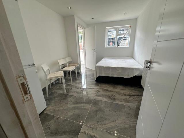 Room at Baron Gardens, Greater London