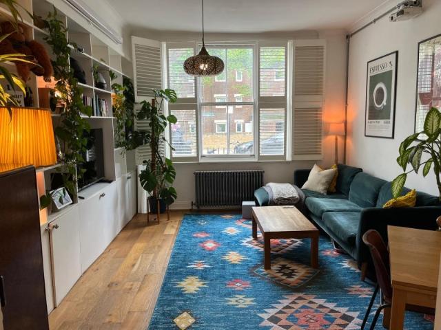 Room at Barbauld Road, Greater London