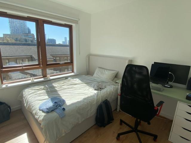 Room at Barchester Street, Greater London
