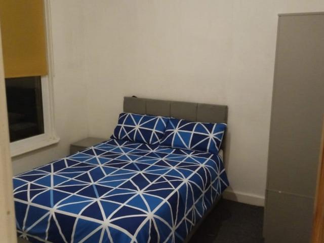Room at Bardsay Road, Liverpool