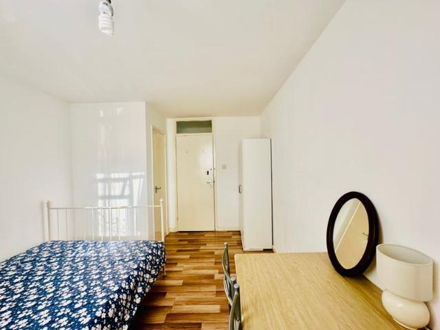 Room at Barking Road, Greater London