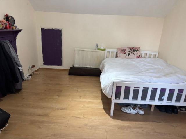 Room at Barking Road, Greater London