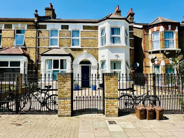 Room at Barry Road, Greater London