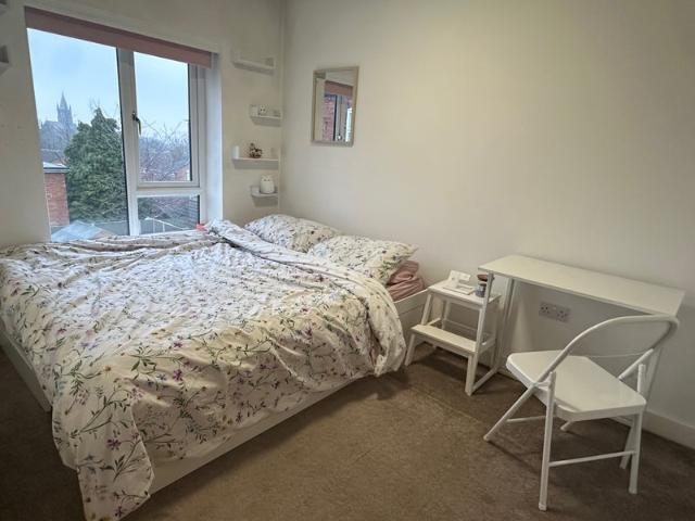 Room at Barras Fold, Leeds