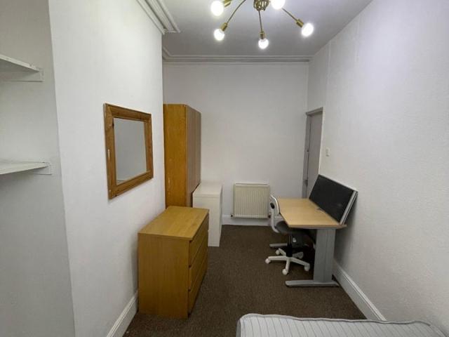 Room at Barras Lane, Coventry
