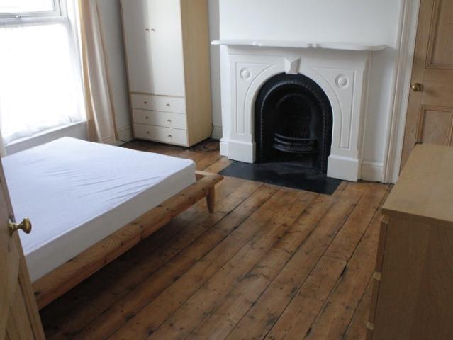 Room at Barrington Road, Liverpool