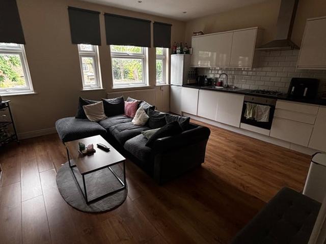Room at Barrow Road, Greater London