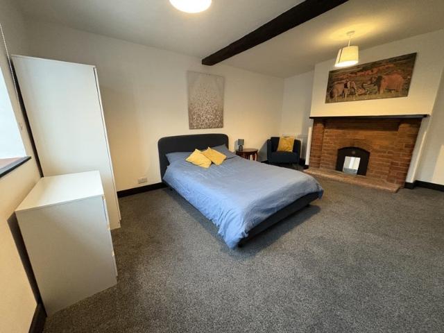 Room at Bartholomew Street, Newbury