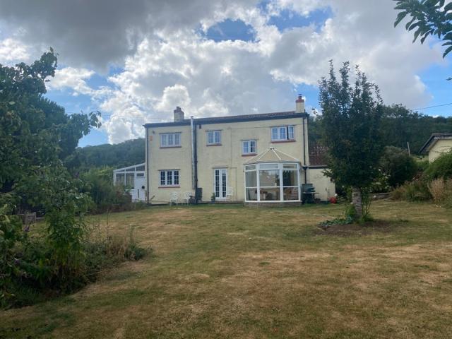 Room at Barton Road, Winscombe