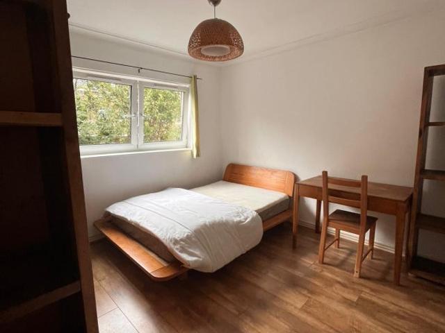 Room at Bath Grove, Greater London