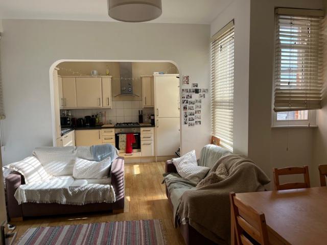 Room at Battersea Bridge Road, Greater London