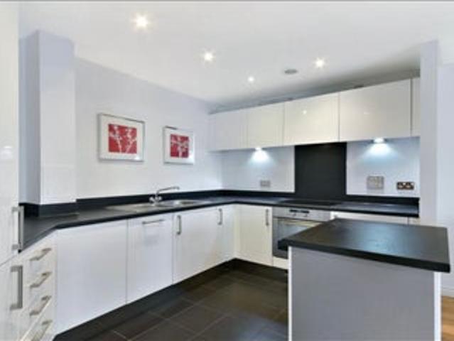 Room at Battersea Park Road, Greater London