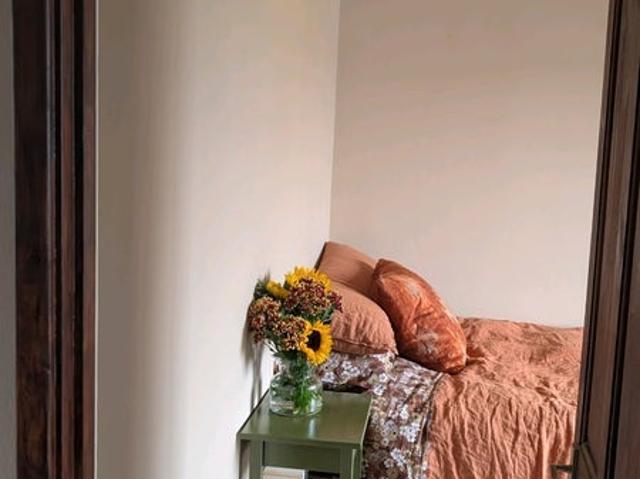 Room at Battersea Rise, Greater London