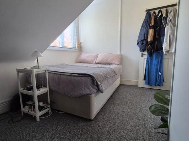 Room at Baynes Street, Greater London