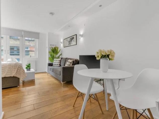 Room at Baynes Street, Greater London