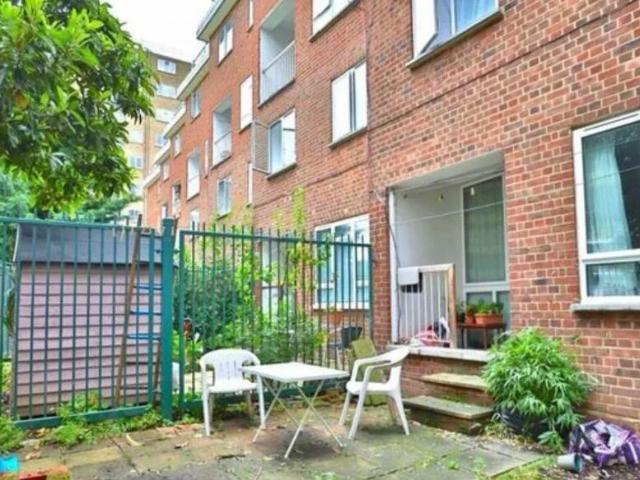 Room at Bayham Place, Greater London