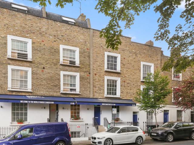 Room at Bayham Street, Greater London