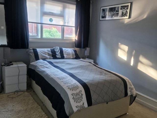 Room at Baylis Walk, Crawley