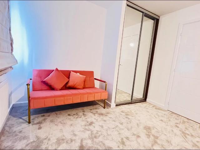 Room at Bayliss Gardens, Bradley Stoke