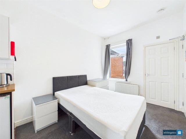Room at Beckett Road, Doncaster