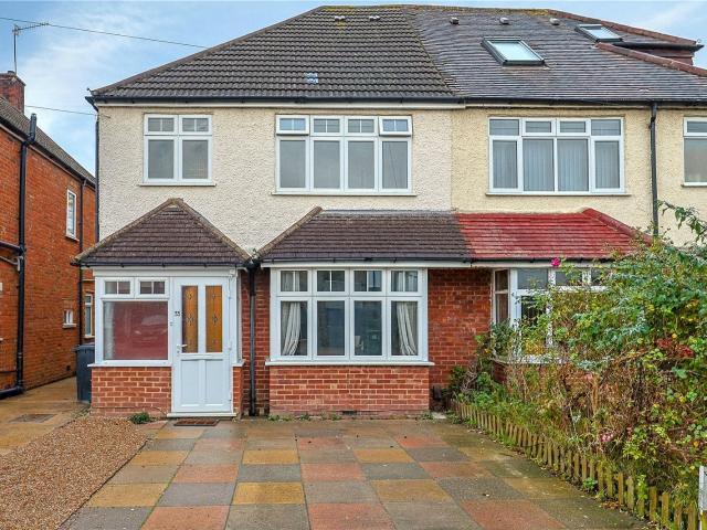 Room at Beckingham Road, Guildford
