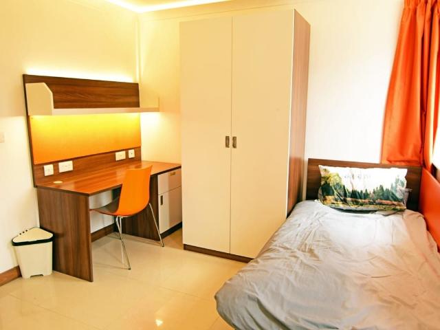 Room at Beclands Road, Greater London