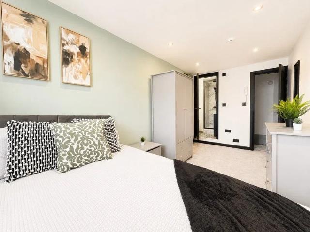 Room at Beaconsfield Road, Chatham